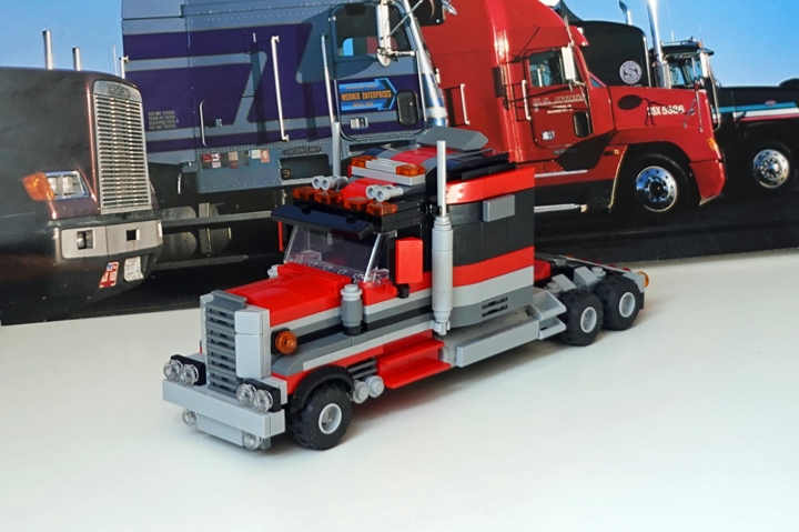 Classic Conventional Truck from BrickLink Studio [BrickLink]