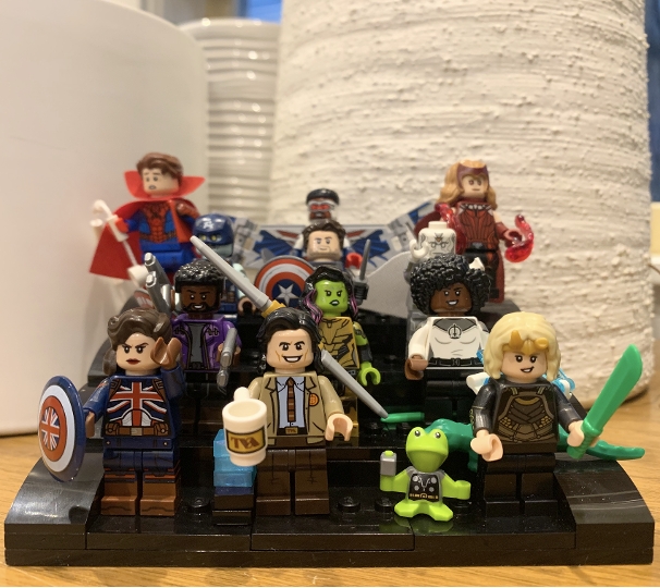 Minifig Dozen Stand from BrickLink Studio [BrickLink]