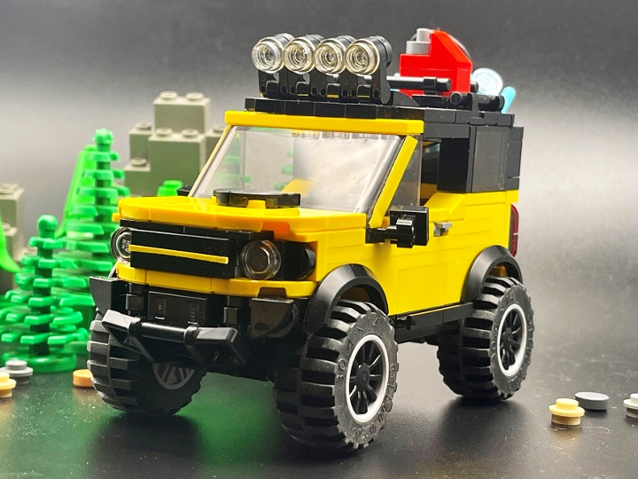 Ford Bronco from BrickLink Studio [BrickLink]