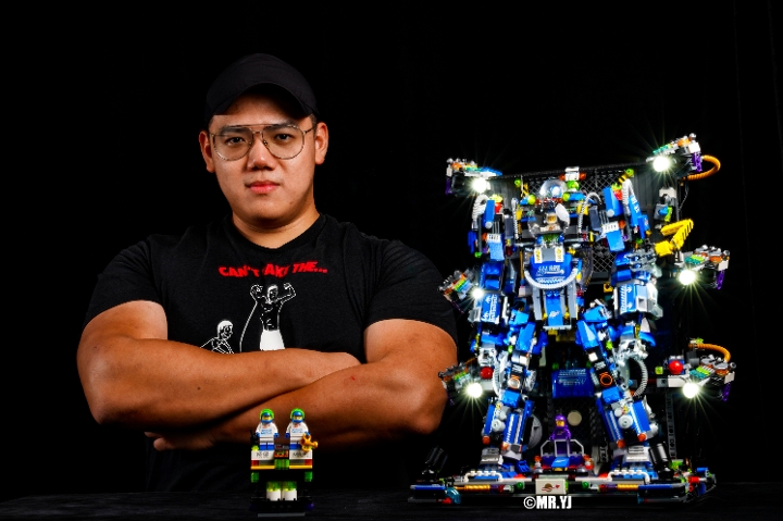 CLASSIC SPACE MECHA HANGAR from BrickLink Studio [BrickLink]