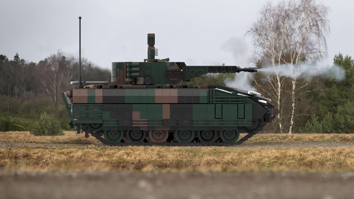1：35 PUMA IFV from BrickLink Studio [BrickLink]