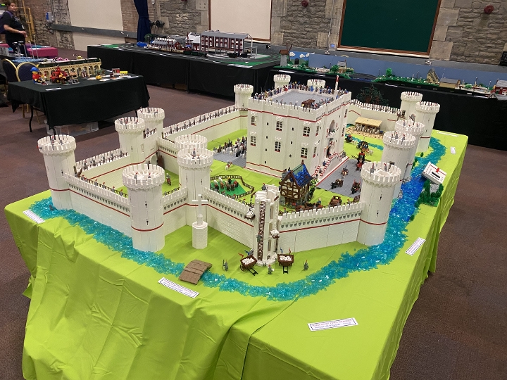 Afolbwick Castle, London - Tower v43 from BrickLink Studio [BrickLink]