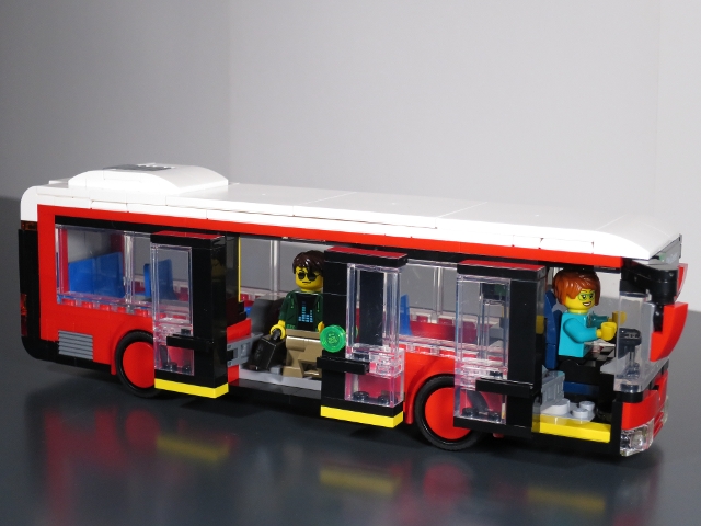 [City Bus with Modular Bus Stop] [BrickLink]