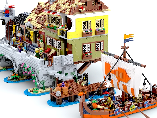 [A City on a Bridge] [BrickLink]