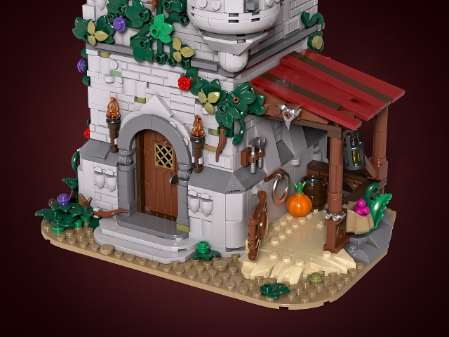 [Wolf Tower] [BrickLink]