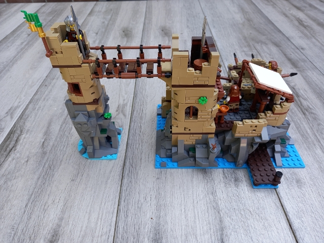 [Coastal Fort] [BrickLink]