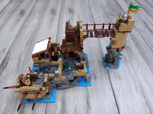 [Coastal Fort] [BrickLink]