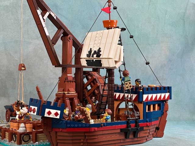 [Medieval Seaport with Cog & Crane] [BrickLink]