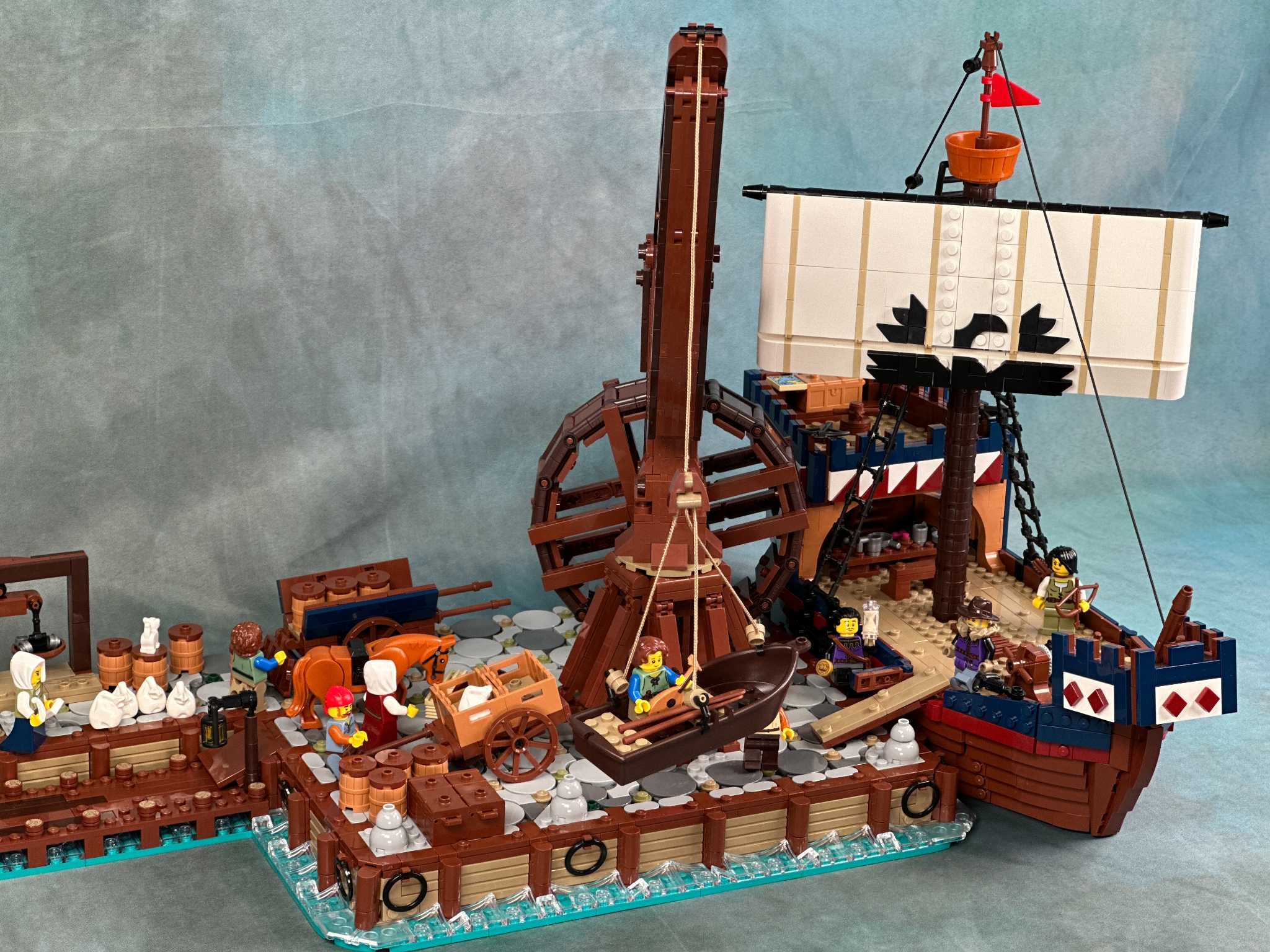 [Medieval Seaport with Cog & Crane] [BrickLink]
