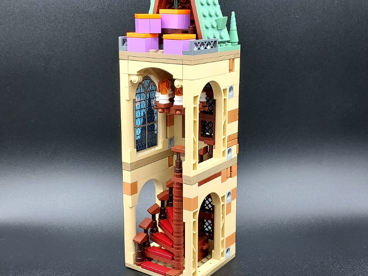 Gryffindor Stairwell from BrickLink Studio [BrickLink]
