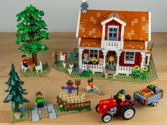 [Countryside Farmhouse] [BrickLink]